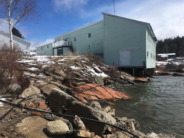 Waterfront Rustic Unit In A Former Cannery. - Acadia National Park