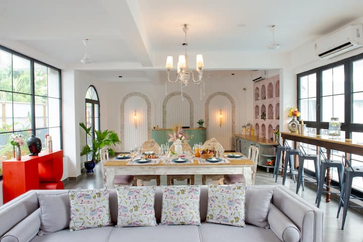 Villa Antaliya - Walk By The Beach - Goa
