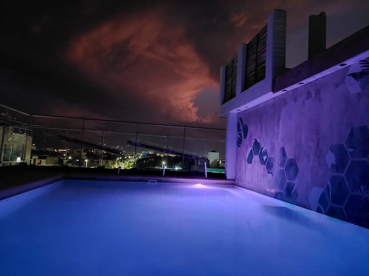 Caribbean Dream In The Heart Of Pdc_pool - Playa del Carmen