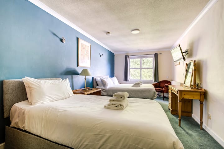 Family Room At The Onich Hotel - グレンコー