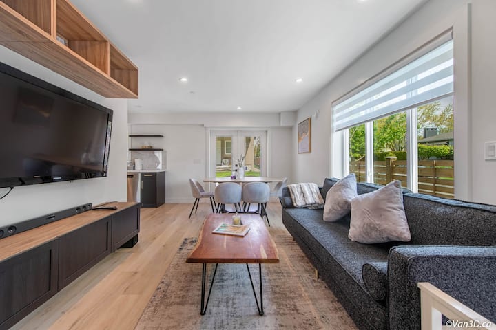 *Brand New* Modern 3br 3bath Home/central Location - Vancouver