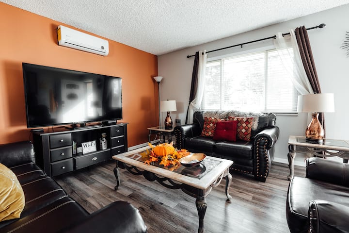 3bd Centric Home In Aurora - Aurora, CO