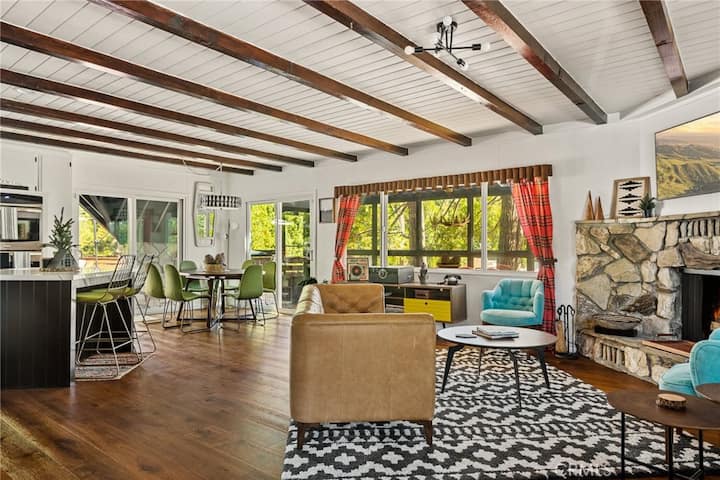 Chic Oasis At Lake Arrowhead W/ Dock And Hot Tub - Running Springs, CA