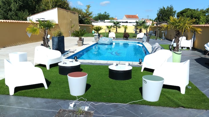 Maison Entière Avec Piscine Louée à La Semaine - Planète Sauvage
