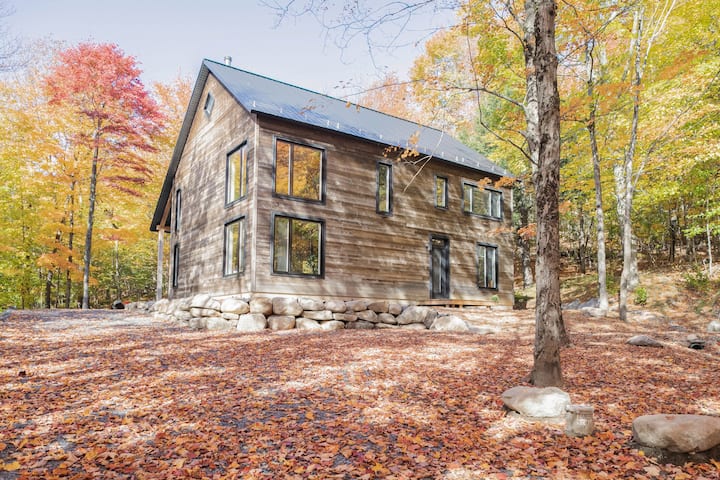 Chalet De Luxe Près Des
Montagnes De Ski - Sutton