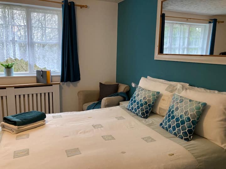Cozy Room With Private Bathroom In Telford - Telford