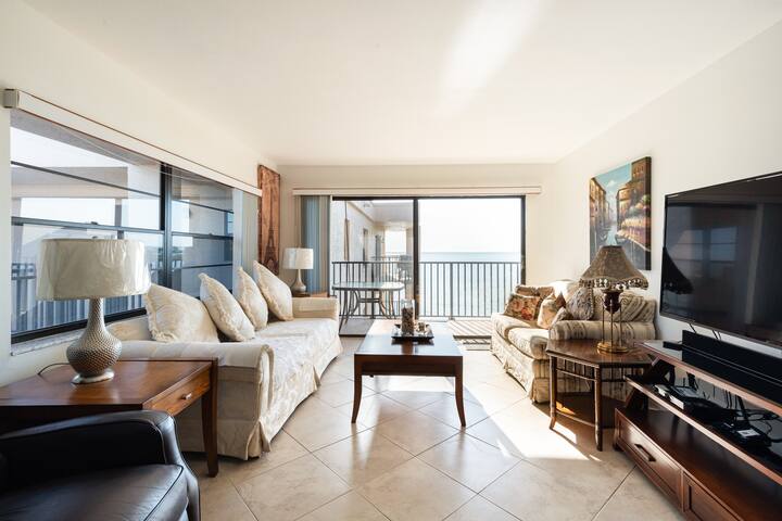 River Retreat, Dolphins And Sealife To Mesmerize - Cape Canaveral, FL