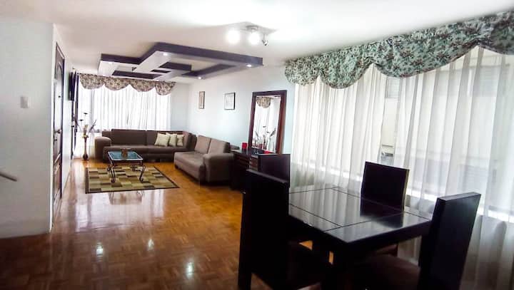 Appartement Spacieux Et Luxueux, Emplacement Idéal - Quito