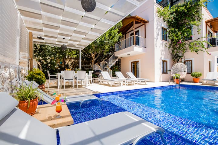 Villa Vita Kalkan, Sleeps 6, Private Pool, Terrace - Kalkan