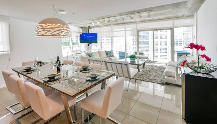 Midtown Corner Suite - Miami, FL