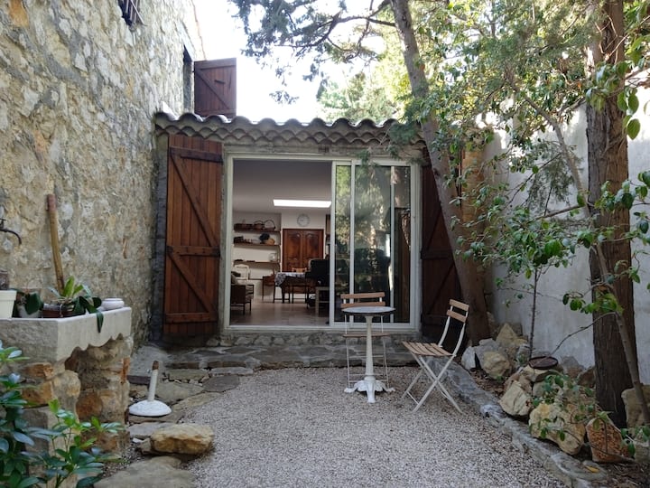 T2 Avec Extérieur - Cassis