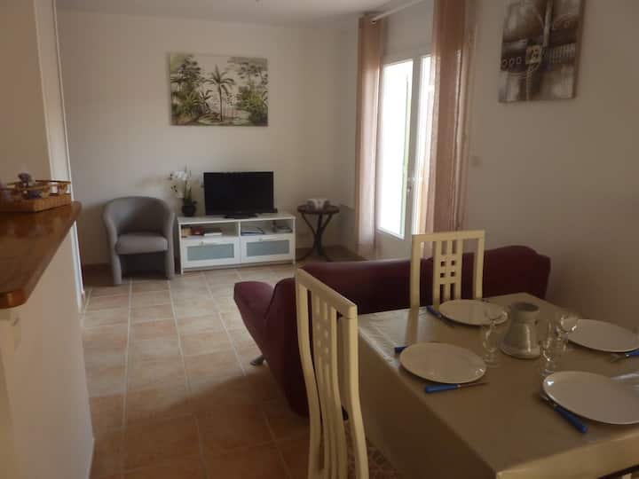 Gîte Floral, 2 Chambres,terrasse 20m²,(2 *) - Fontaine-de-Vaucluse