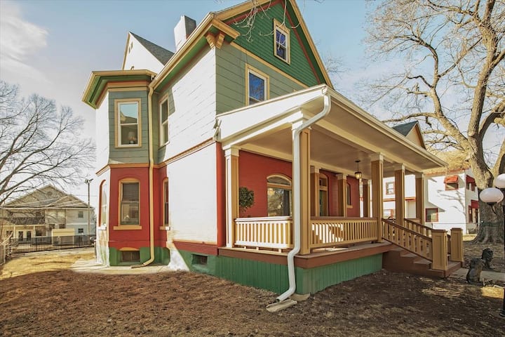 Kansas City Historic Victorian Home - 캔자스시티