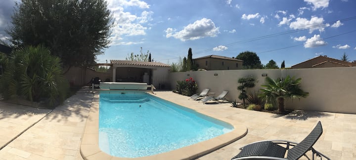 Maison Provençale Avec Piscine à Pourrières - Var