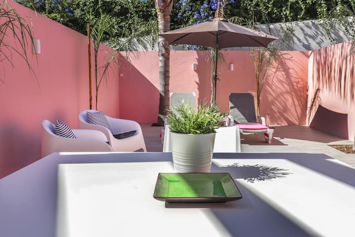 Faro |Modernidade Entre Buganvílias E Sol Algarvio - Faro District