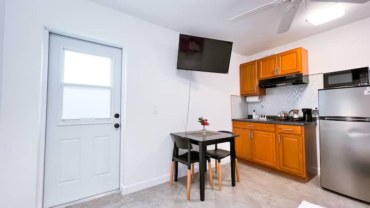 🥰 Cozy Studio - Lakeland, FL