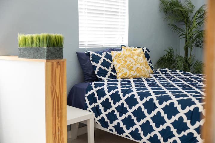 Snugg Corner Get-a-way - Nassau