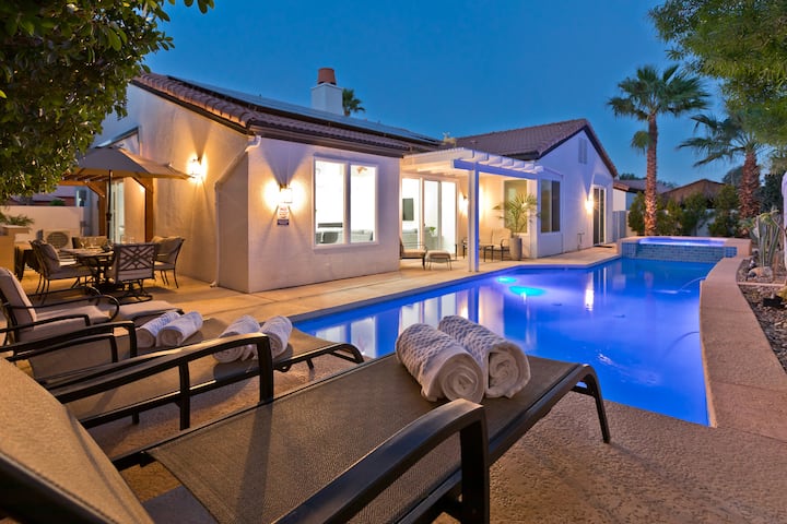 Palm Springs Villa With Pool, Spa & Outdoor Bbq - Palm Springs, CA