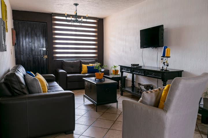 Casa Amar·i·lla (Aire Acondicionado) - Guadalajara