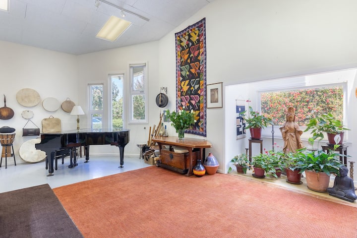 Munay Farm House - Petaluma, CA