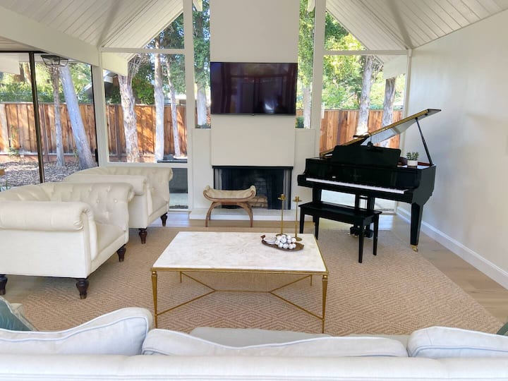 ¡Nuevo Listado! 5br / 3ba En El Corazón De Palo Alto - A Poca Distancia Del Centro - Menlo Park, CA