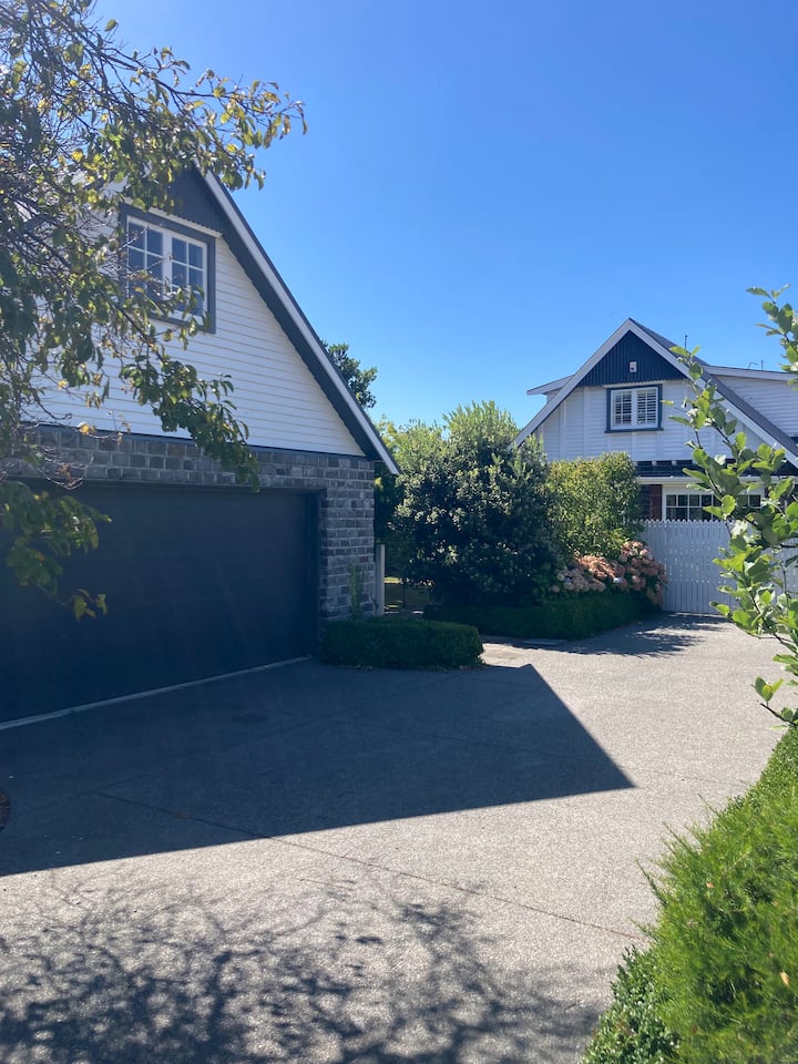 Redcliffs Loft (Self-contained) - Lyttelton