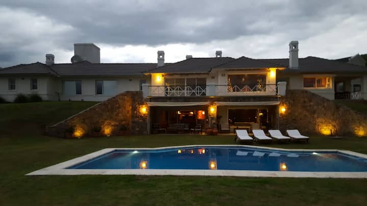 Hermosa Casa De 600mts Paisaje Paradisiaco - Salta