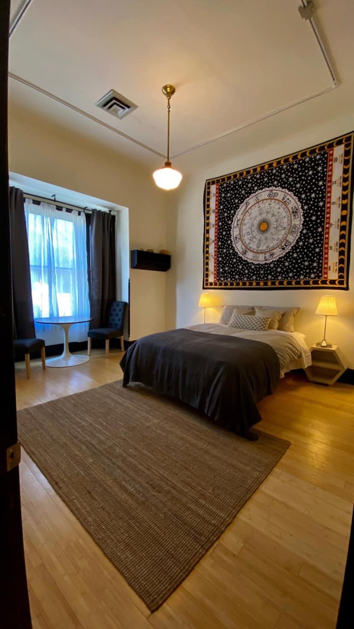 Downtown Private Room/ Two Bedrooms - Port Townsend, WA