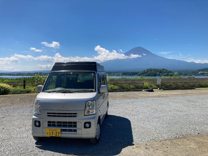 3人まで。追加料金なしレンタカー付きリスティング。富士山周辺を旅しよう!送迎は時間によって可能。 - 河口湖