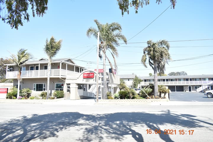 Rockview Inn & Suites, One King Room - Morro Bay, CA