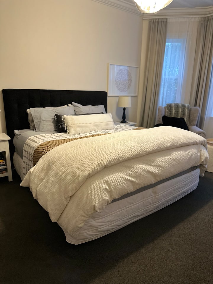 Beautiful Studio In Leafy Grey Lynn - Auckland