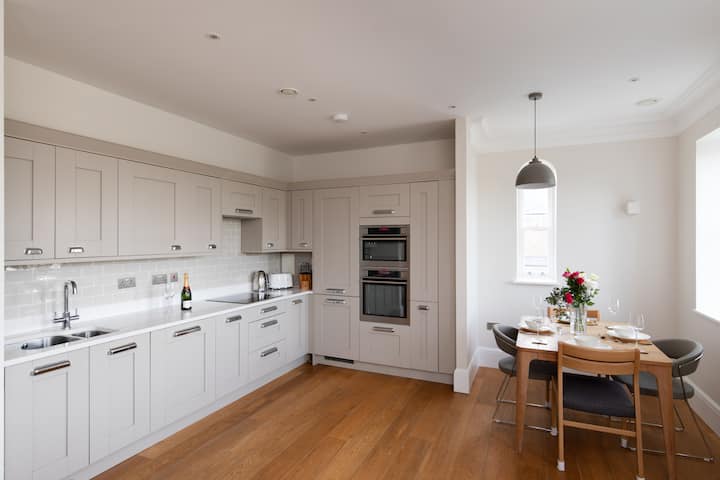 Monthly Luxury Stays- Bromley (2bed/1bath) - Beckenham