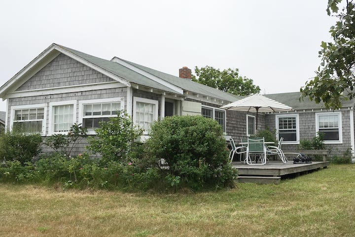 Quintessential Nantucket Stay! Serene Pocomo Area. - Nantucket, MA