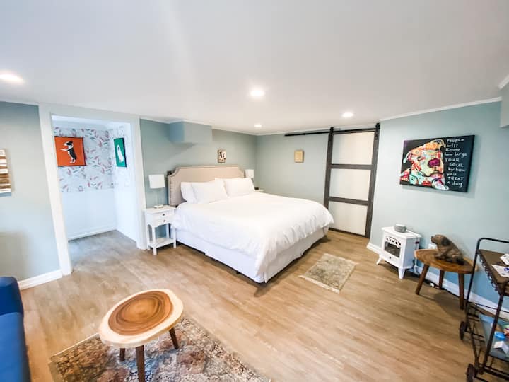 Westminster- Pet Friendly Apartment @Stanley House - Marietta, GA