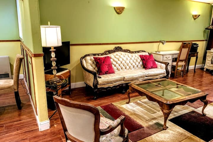 Elegant 2br 1ba Penthouse - Sleep Under The Eaves - 버클리