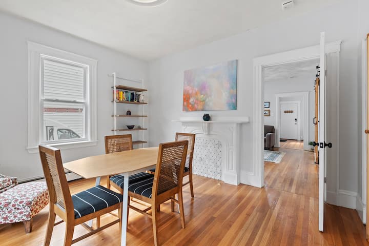 Sunny One Bedroom In East Somerville - Cambridge, MA