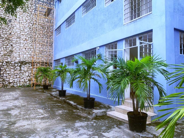 Blue House A101 - Port-au-Prince