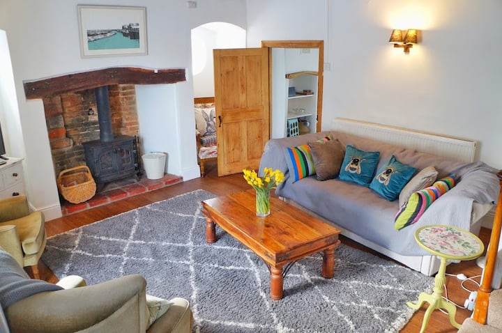 Poets Corner - Charming Georgian Beamed Cottage - Blakeney