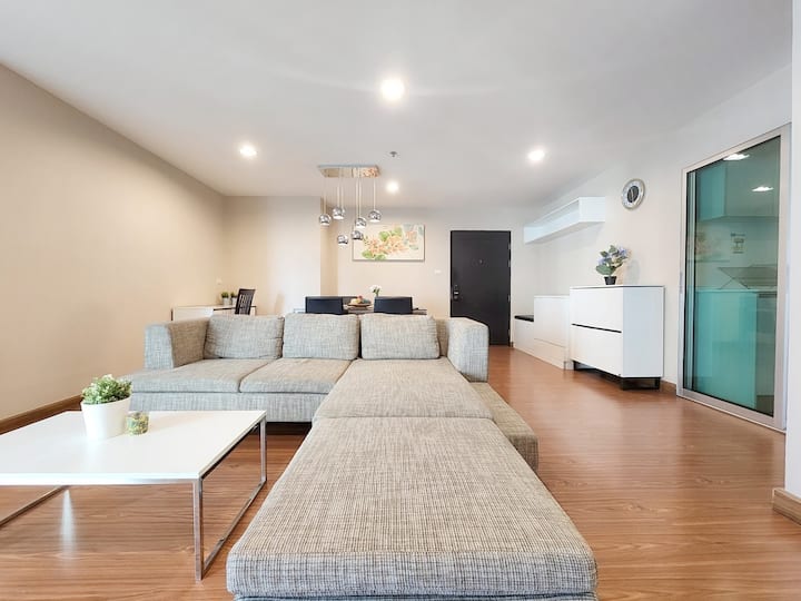 The Easy Stay Pool View: 3 Br/wifi/pool/mrt - Bangkok