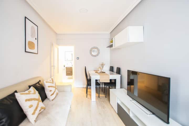 Apartamento Moderno Y Céntrico En Huesca Ciudad - Huesca