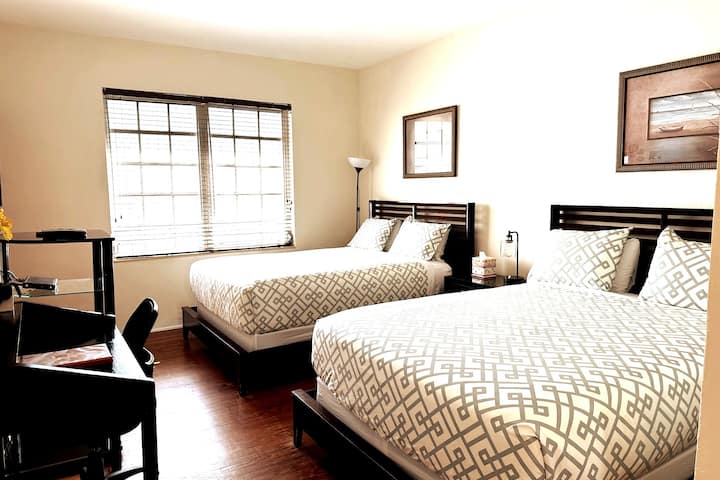 South Beach, 2 Queen Beds- Free Parking, #7 - Miami Beach, FL