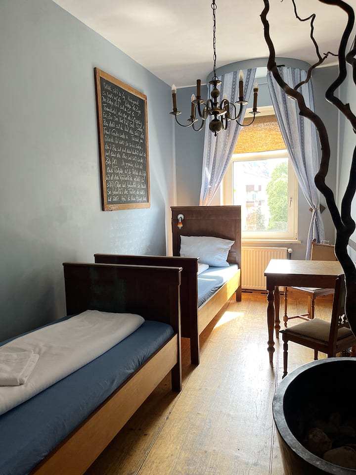 Chambre à Lits Jumeaux Avec Salle De Bains Commune - Leipzig