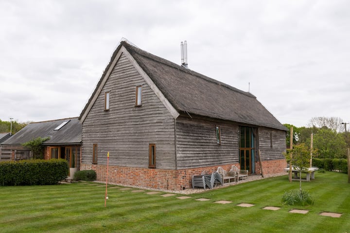 Liston Hall Barn -Beautiful Converted Barn - Essex