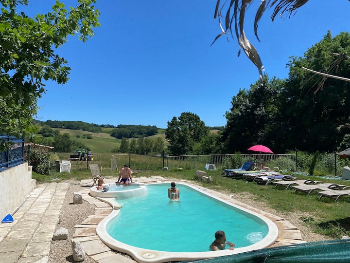 Gîte à La Ferme Avec Piscine,jacuzzi Et Billard - Moissac