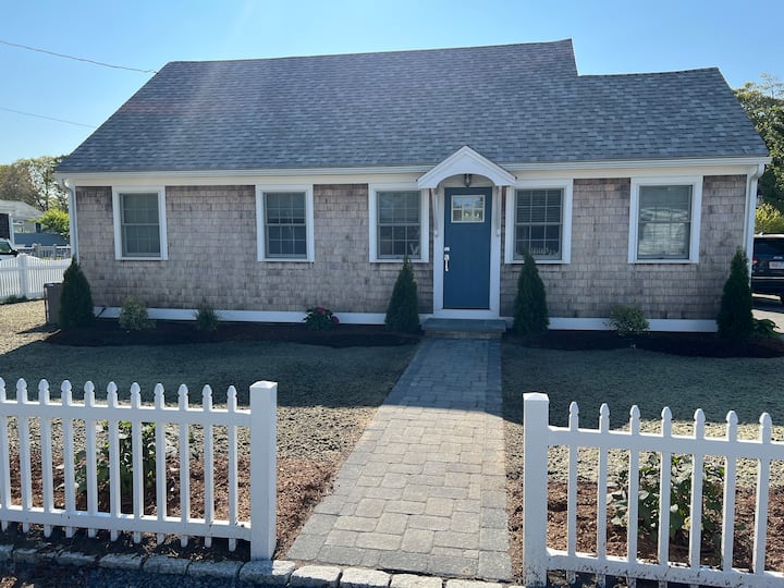 Glendon Beach House - Dennis, MA