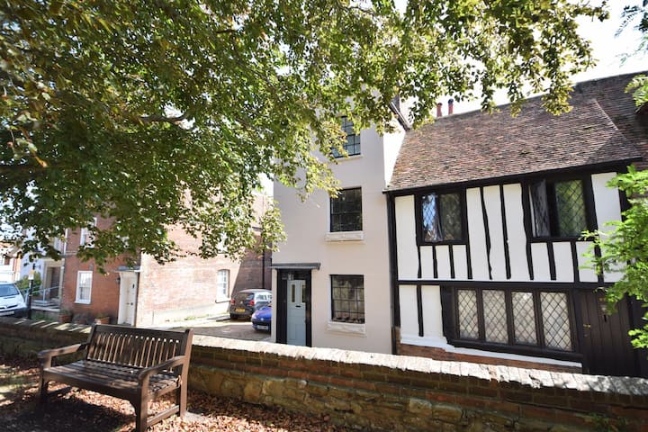 Stunning Former Georgian Pub In The Heart Of Rye - Winchelsea