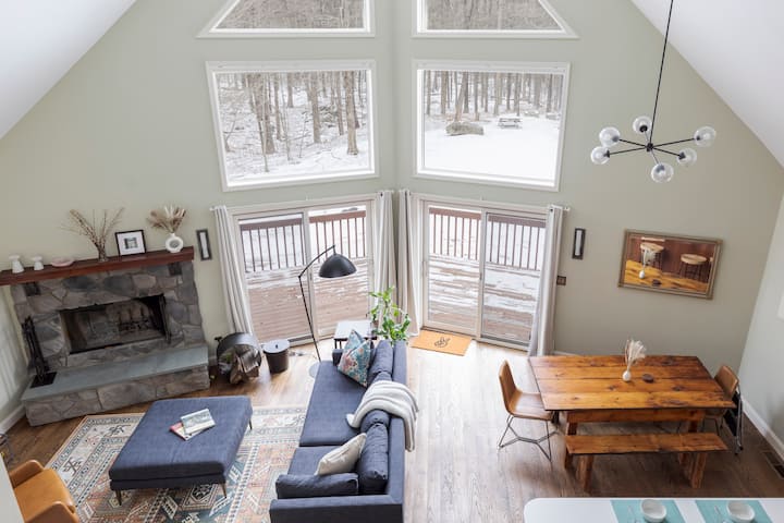 Beautiful Rhinebeck A-frame: W/ Grill, & Sauna - Rhinebeck, NY