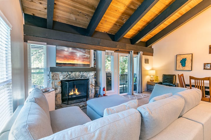 Tahoe Family Retreat - Pool, Beach, Slopes - Tahoe City, CA