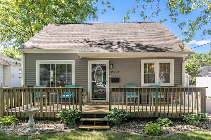 Peaceful Farmhouse Style-czech Village/newbo Area - Cedar Rapids, IA