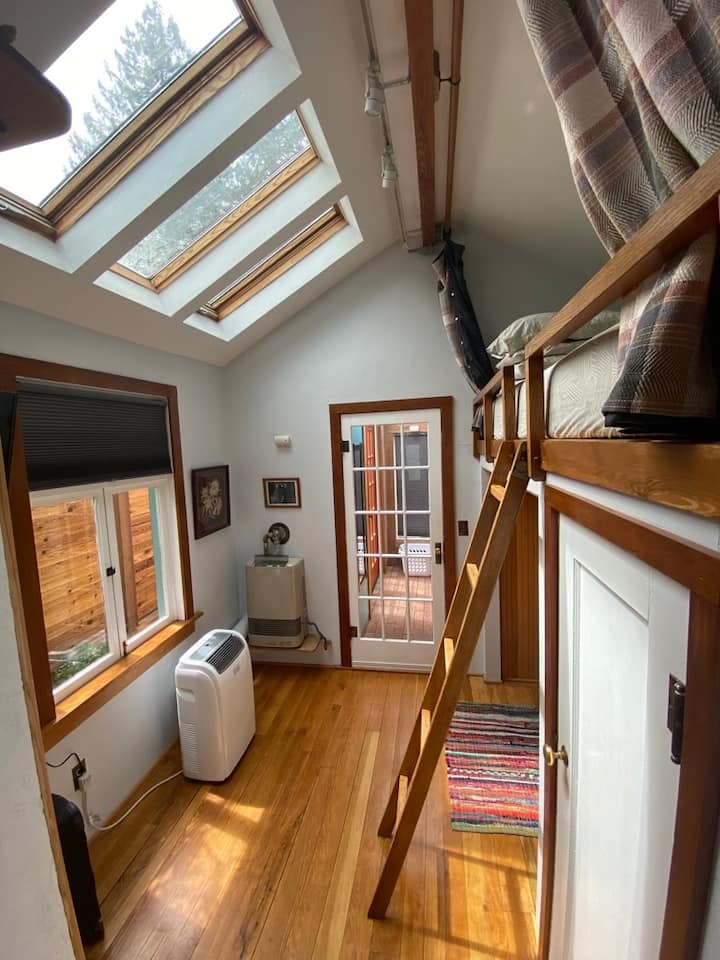 Olive Street Guesthouse - Eugene, OR